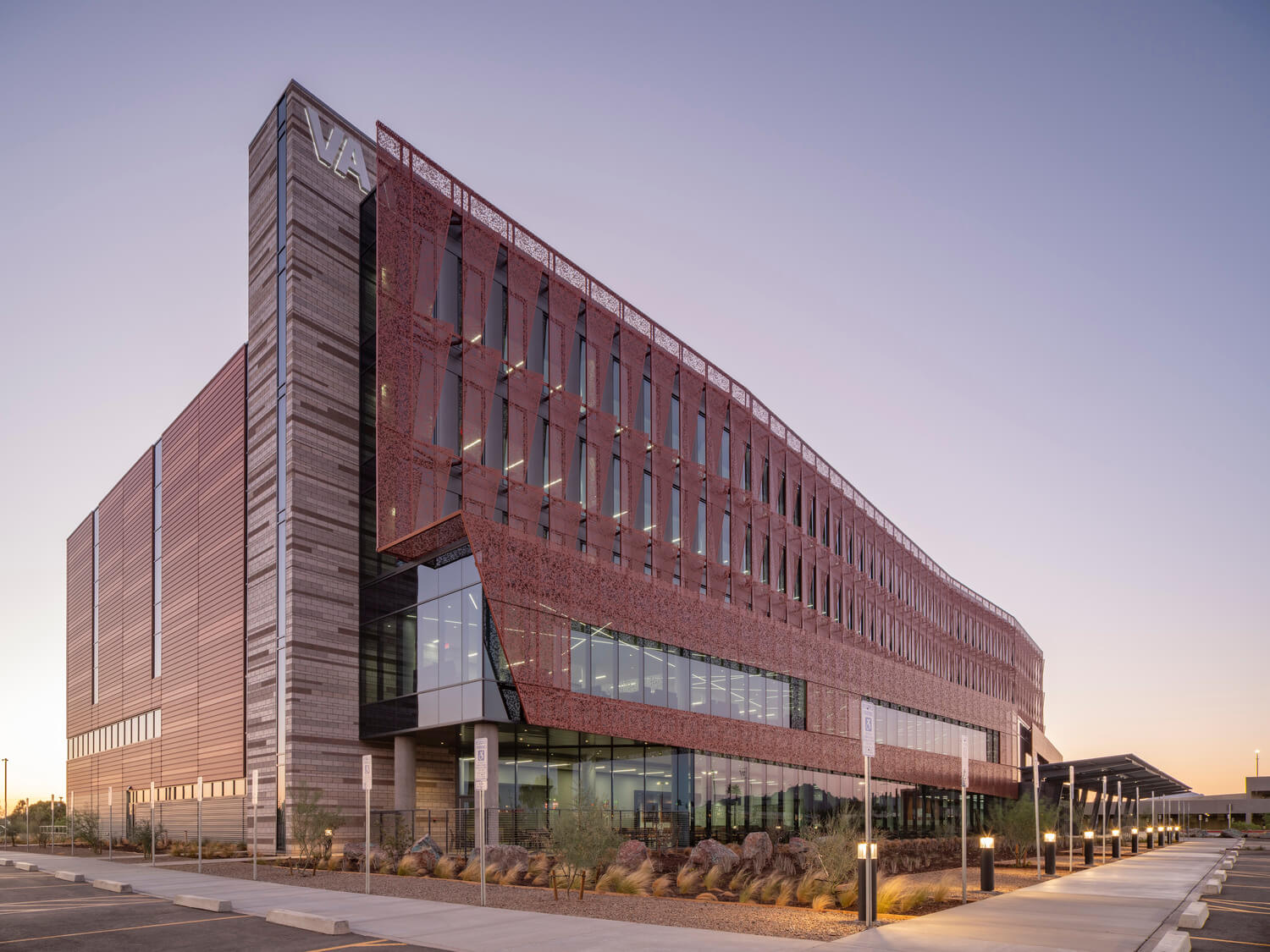 Phoenix 32nd Street VA Clinic - Hoefer Welker